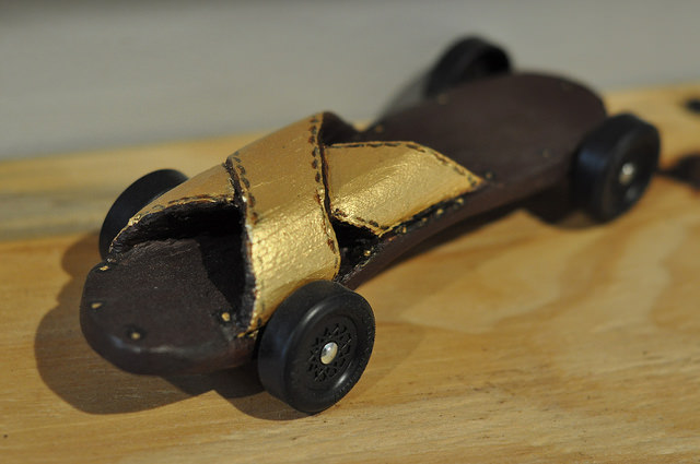 Gallery Hosts Miniature Gravity Car Race Featuring 100s of Artist ...