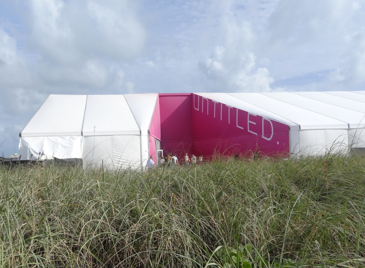 Untitled Makes the Gradient in Miami