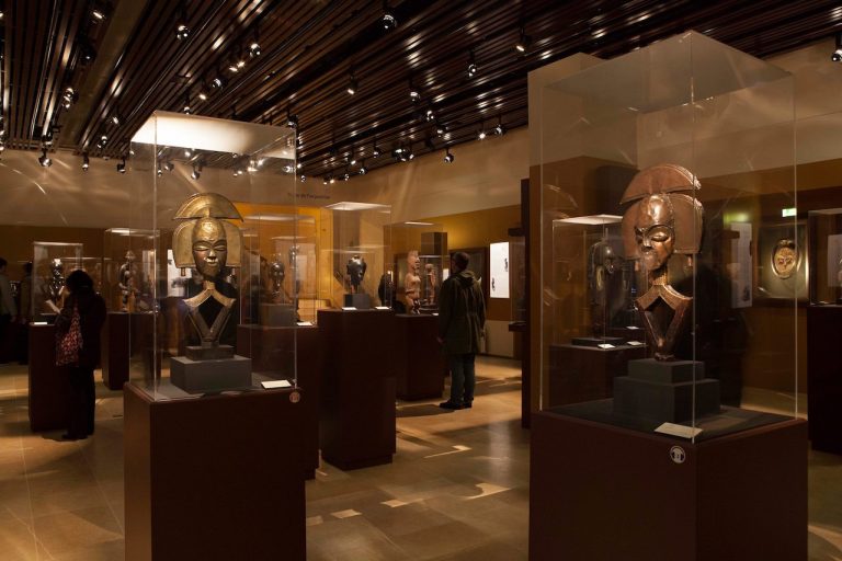 In Paris, a Museum of African Art Brings Out Its Jewels