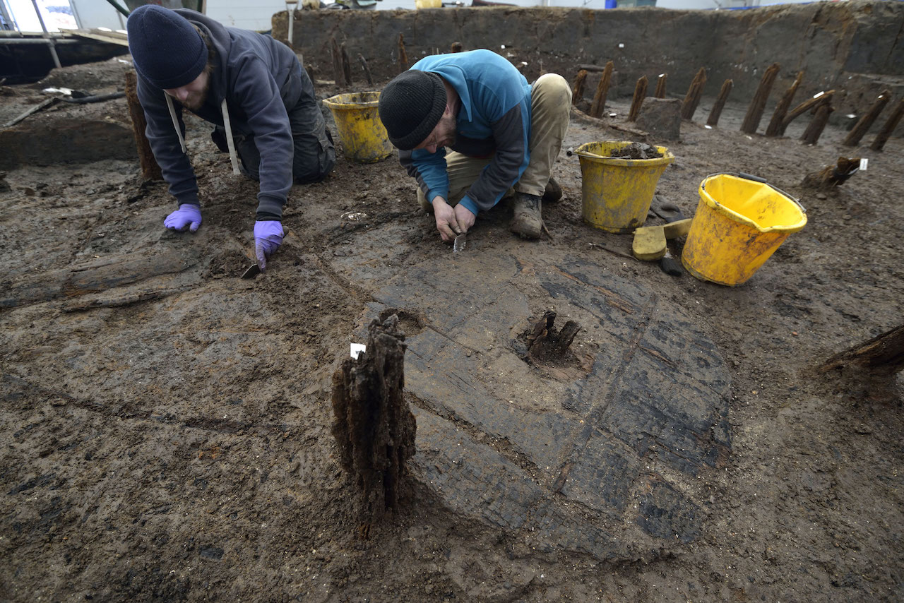 Intact Bronze Age Wheel Turns Up in Britain