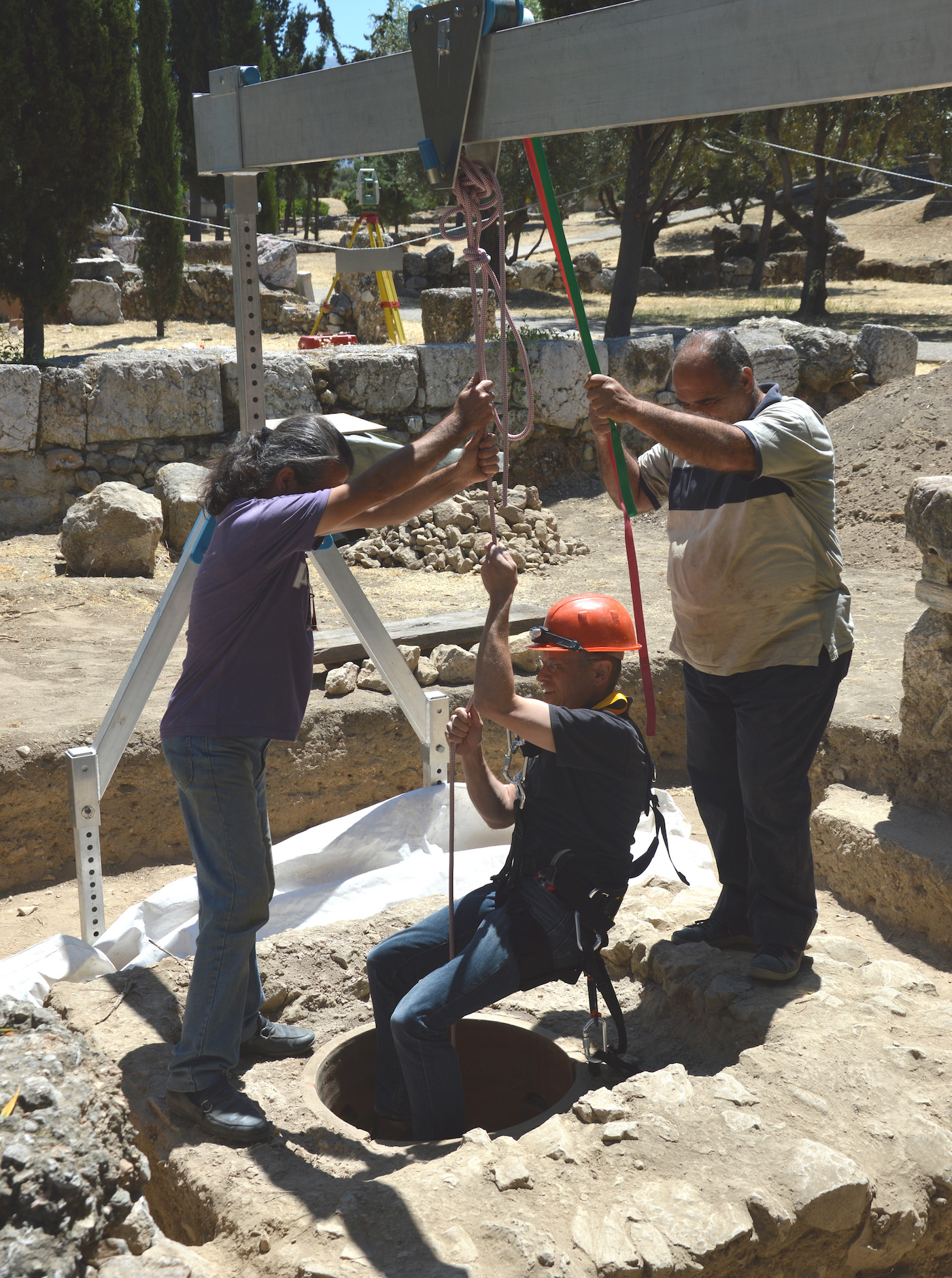 Ancient Oracle to Apollo Discovered Near the Acropolis
