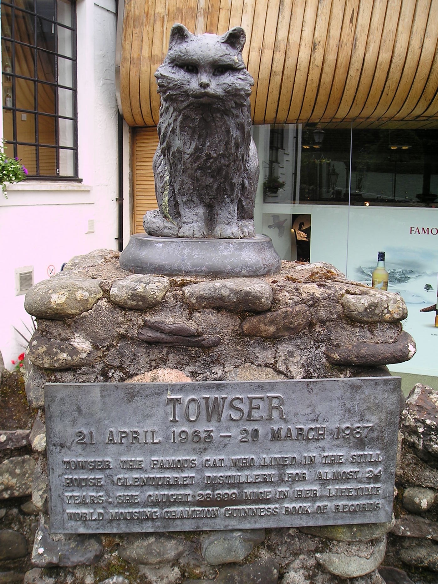 A Tour of Monuments to the World's Greatest Cats