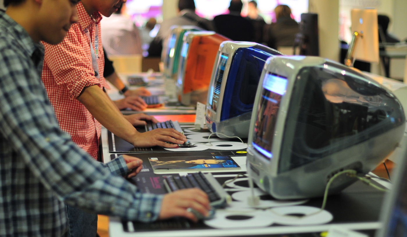 64 Highlights of the Internet's Early Years, from the First Webcam to a ...