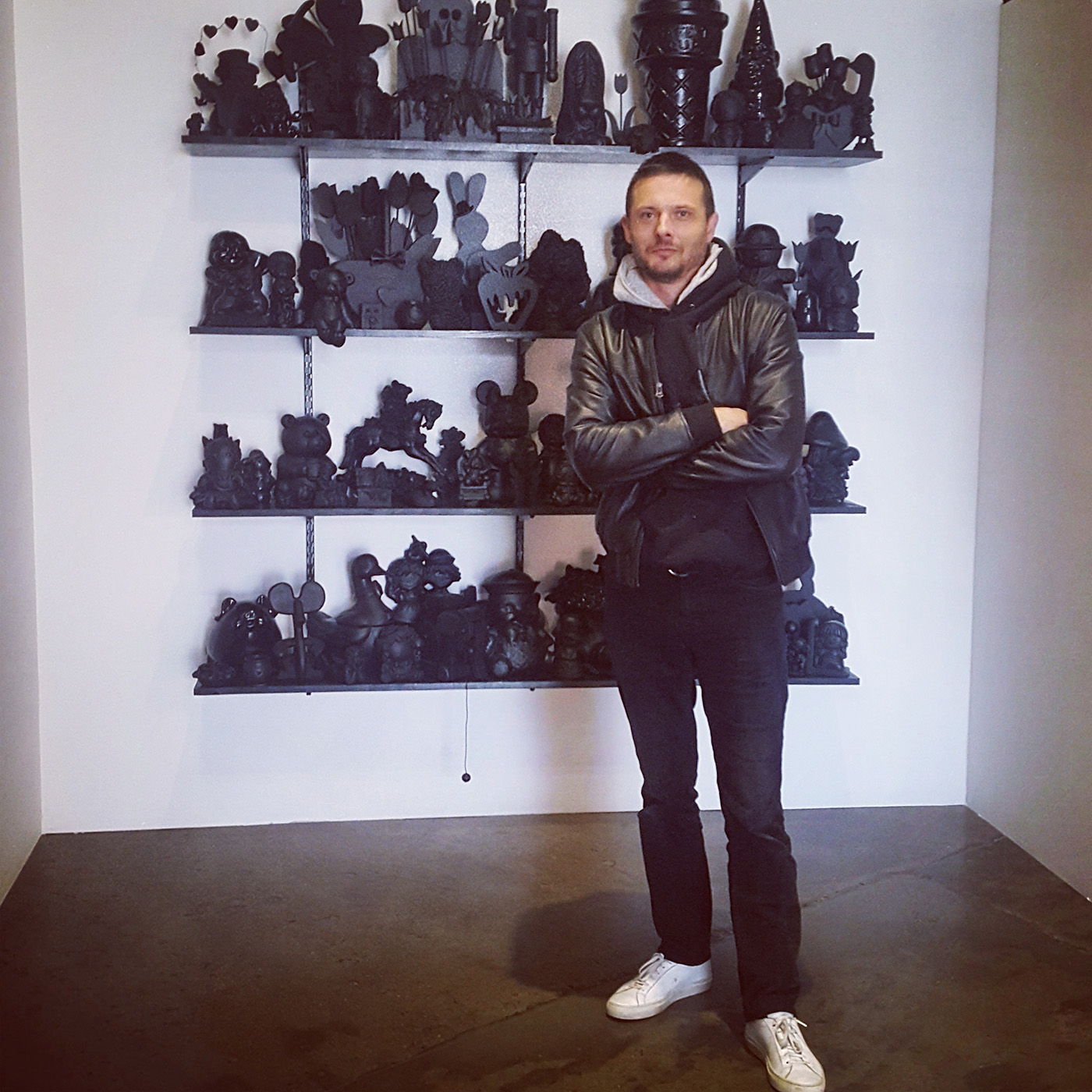 Monumental Domestic Scenes Address Race and History in Detroit