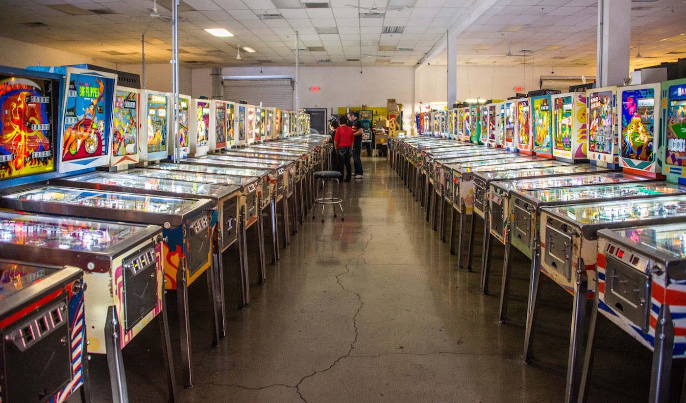 Virginia Heffernan Writes About the Seductive Wonders of the Analog Arcade