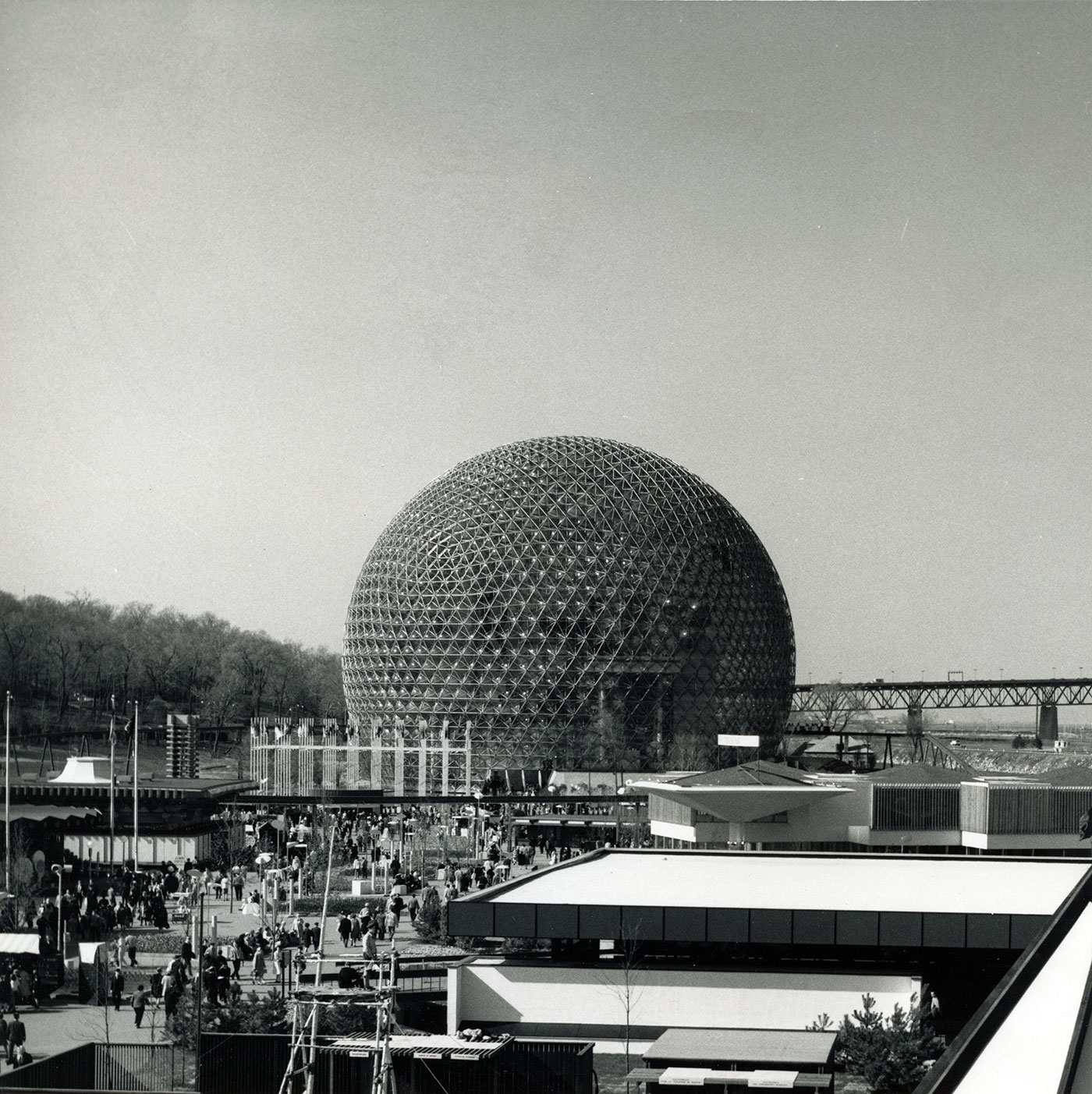 The Geodesic Dome Dreams of Quebec