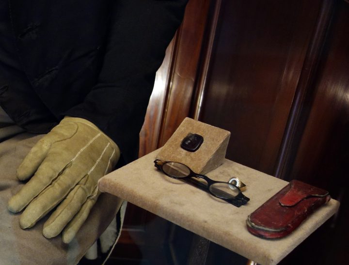 Skeleton of 18th-Century Philosopher Jeremy Bentham Will Travel to the ...