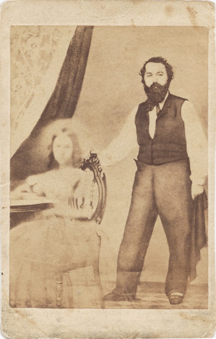 The Enterprising Illusionists of 19th-Century Spirit Photography