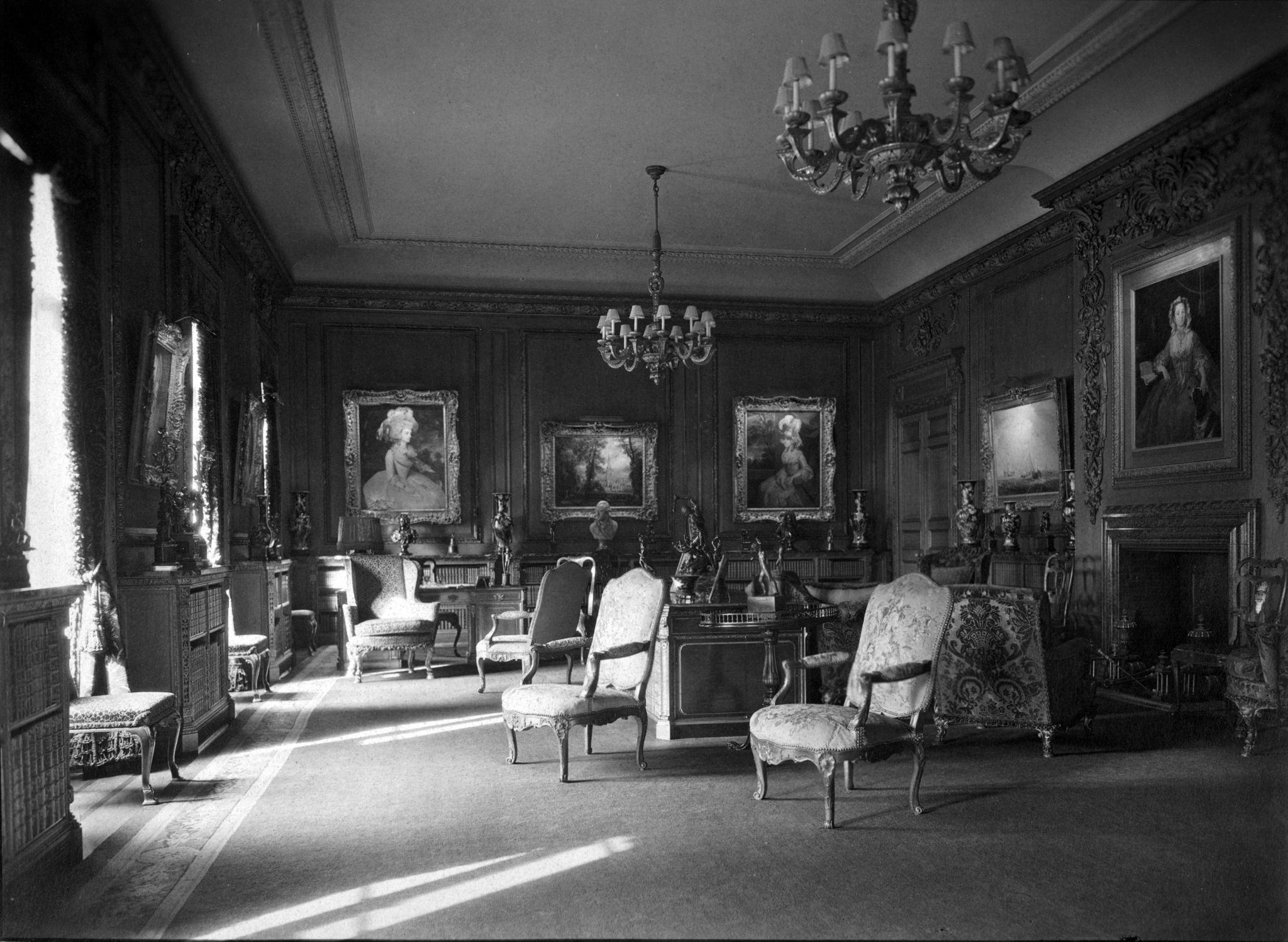 The Earliest Photos of the Frick, Taken When It Was Still a Private ...