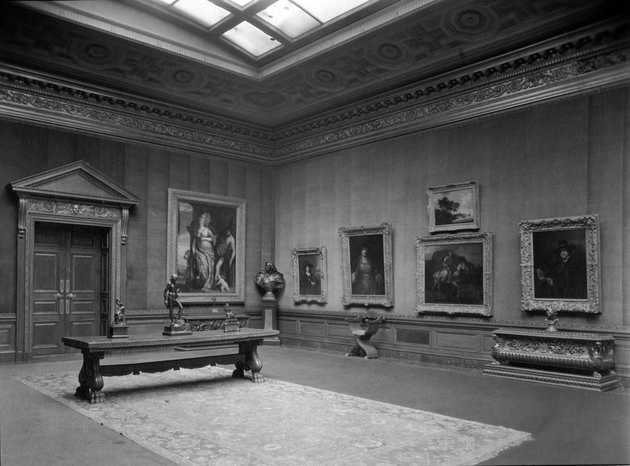 The Earliest Photos of the Frick, Taken When It Was Still a Private ...