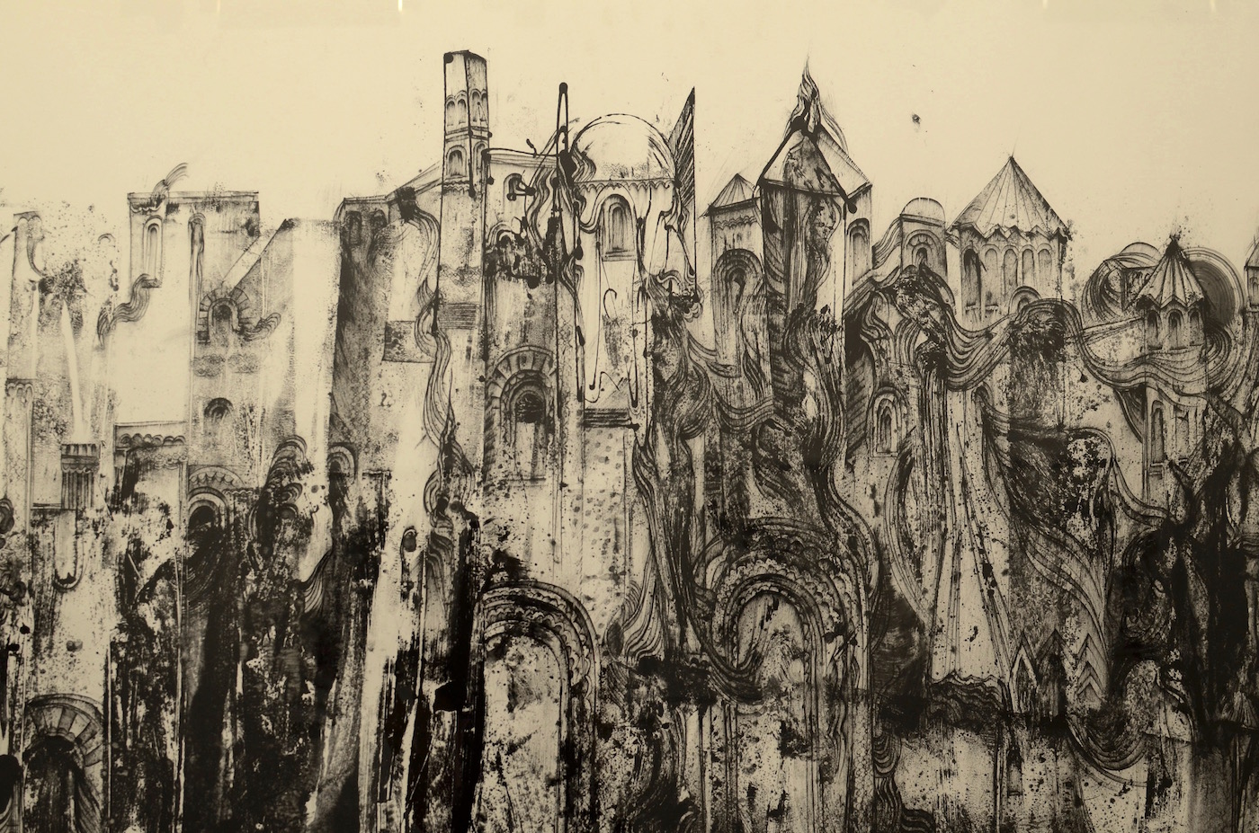 Glimpses of Aleppo in an Exile’s Vision of an Elegant, Eerie Realm