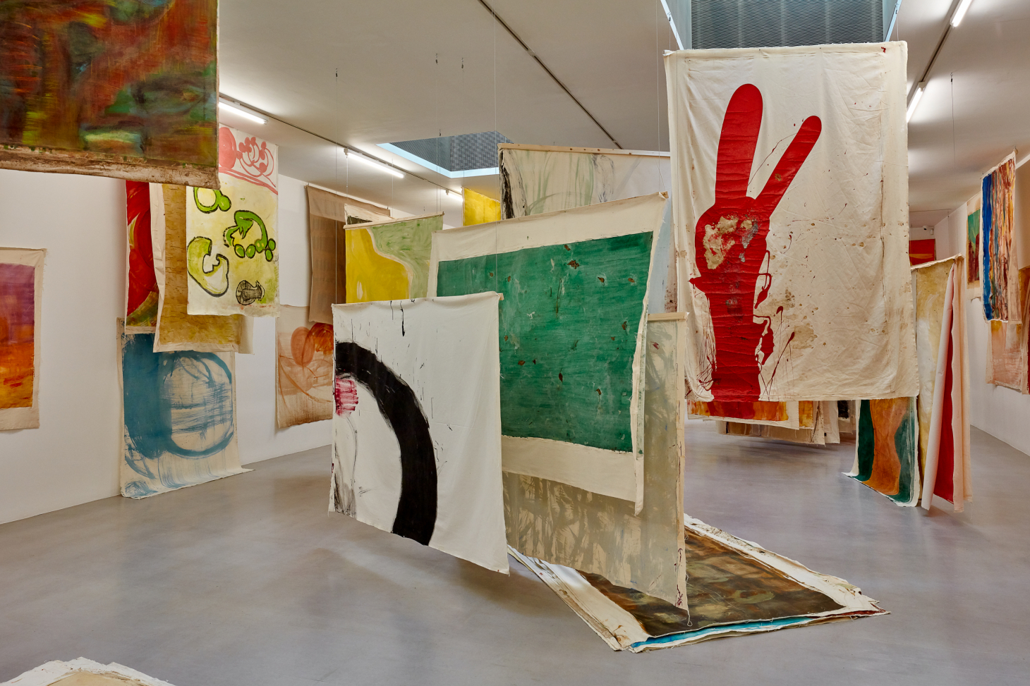 The Untamed Jungles of Vivian Suter’s Abstract Paintings