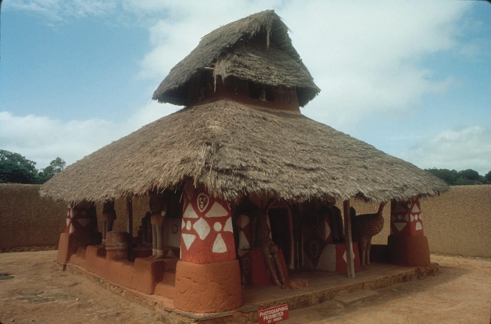 Why the Mbari Houses in Nigeria Became Extinct