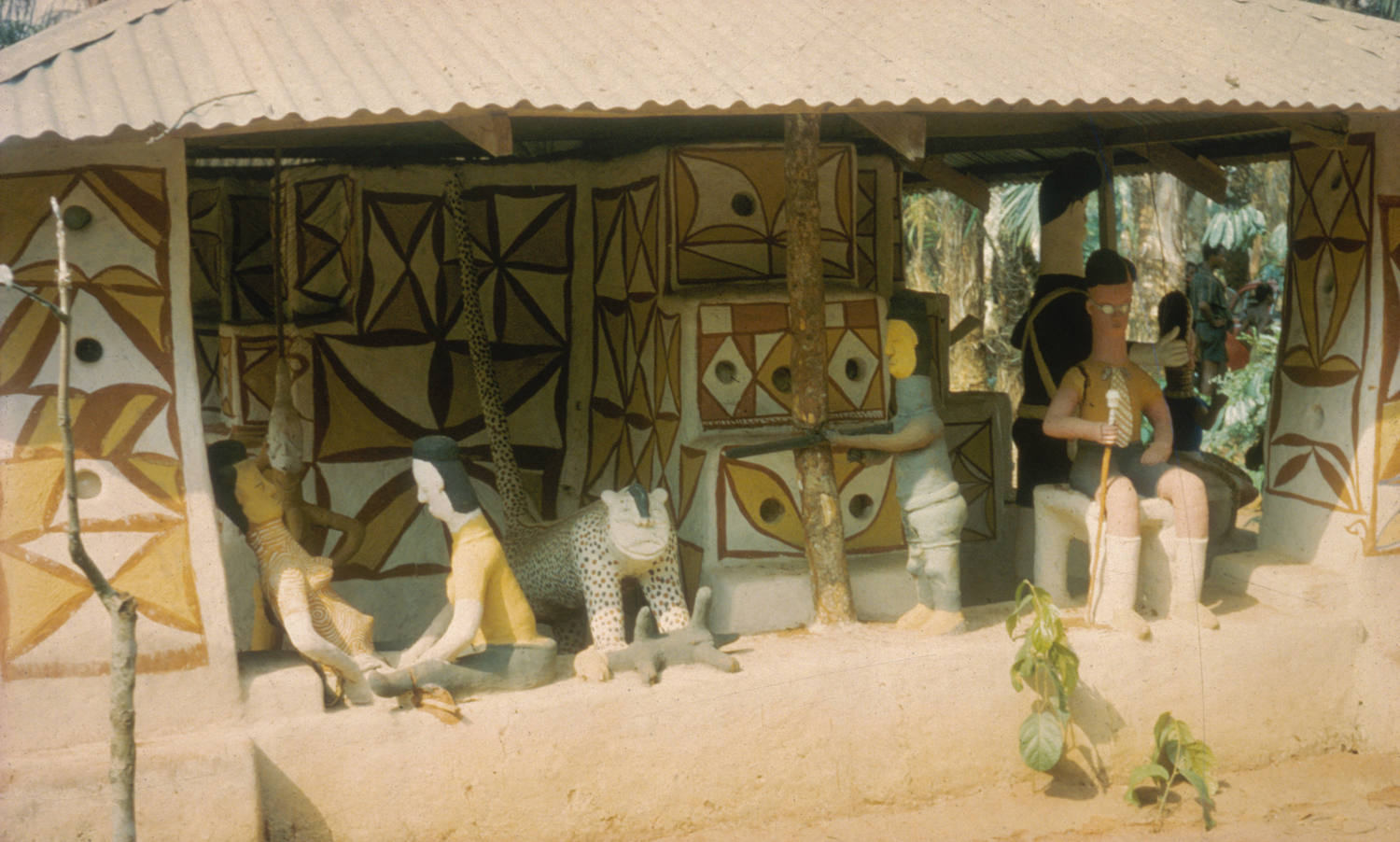 Why the Mbari Houses in Nigeria Became Extinct